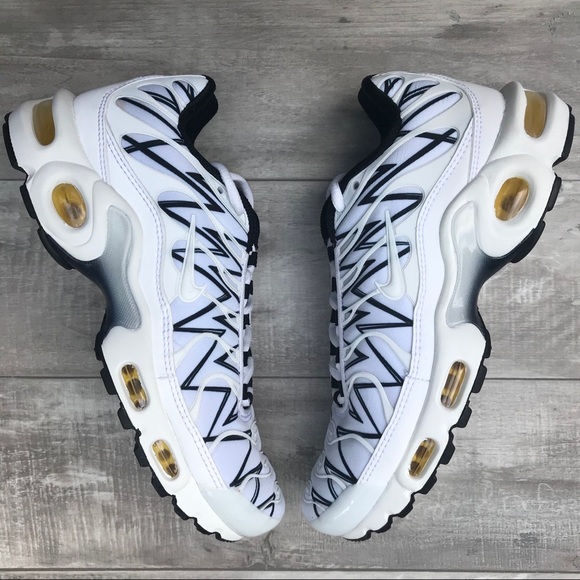 Nike | Shoes | Nike Air Max Plus Tn Tuned La Requin The Shark | Poshmark